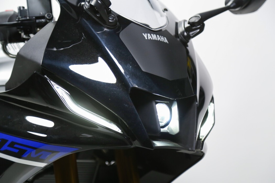 Yamaha YZF-R15M LAMS 2024 | LAMS Sport | Brisan Motorcycles Newcastle